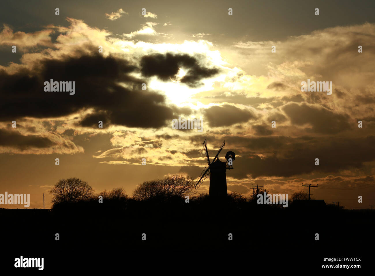 Great Bircham, Norfolk, UK. 6th April, 2016. UK Weather: The windmill ...