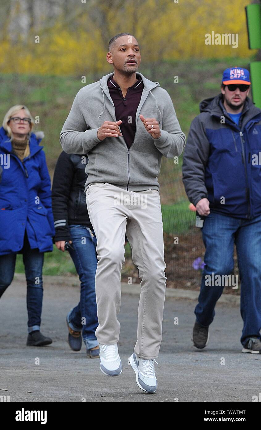 New York, NY, USA. 6th Apr, 2016. Will Smith on location for COLLATERAL ...