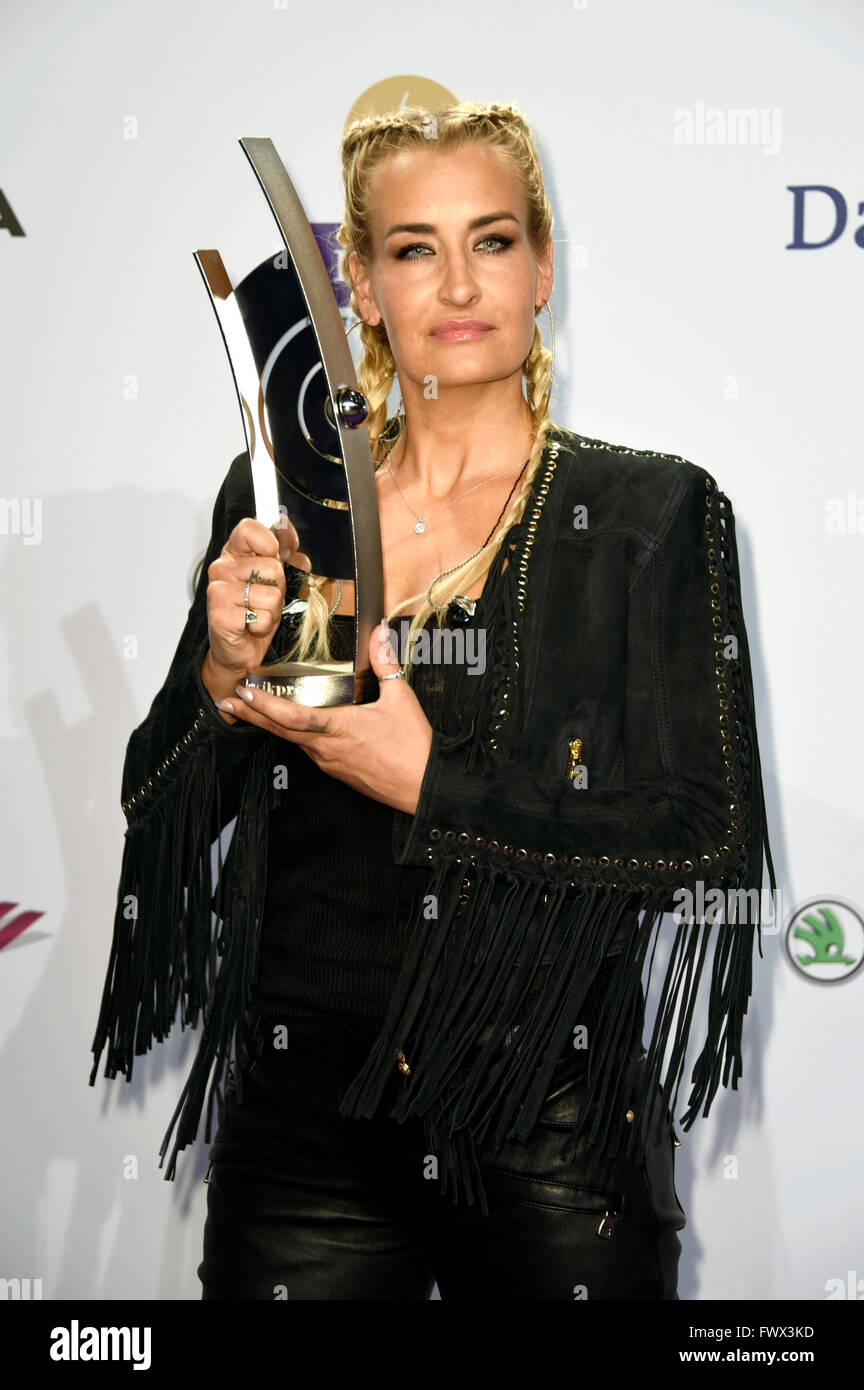 Sarah Connor at the ECHO Award 2016 in Berlin, 07.04.2016 © dpa picture ...