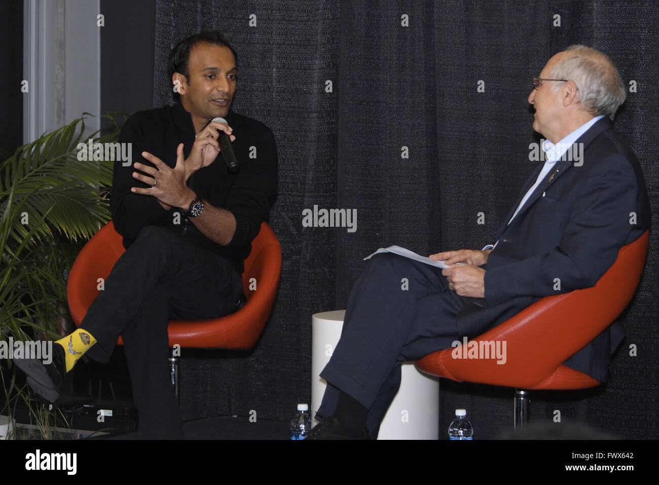 Office of the chief scientist hi-res stock photography and images - Alamy