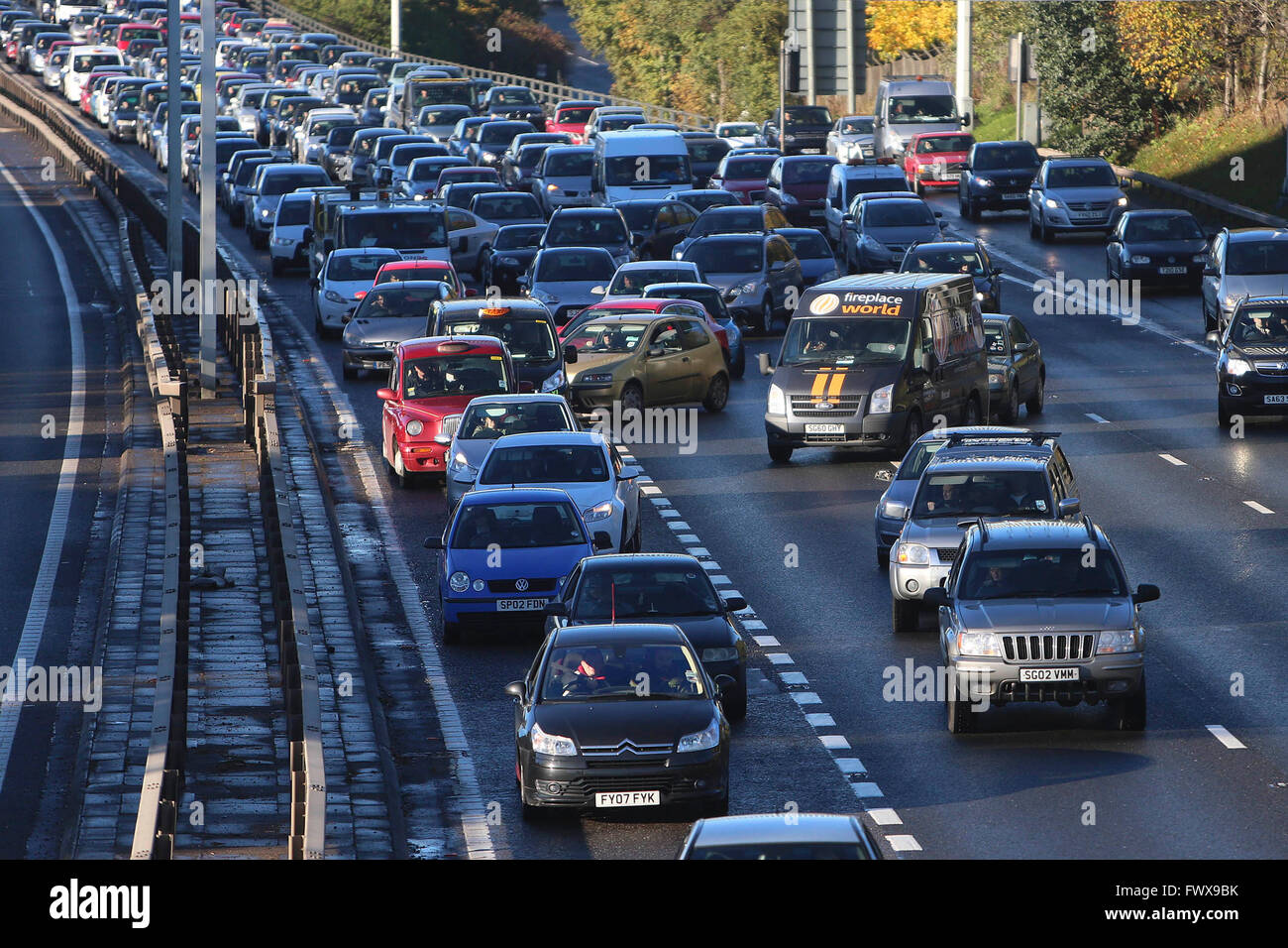 Road Traffic Accident On Dual Stock Photos & Road Traffic Accident On ...
