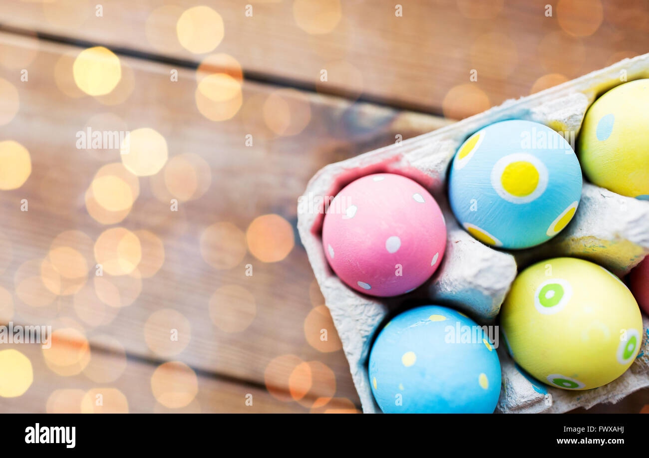 Empty easter egg box hi-res stock photography and images - Alamy