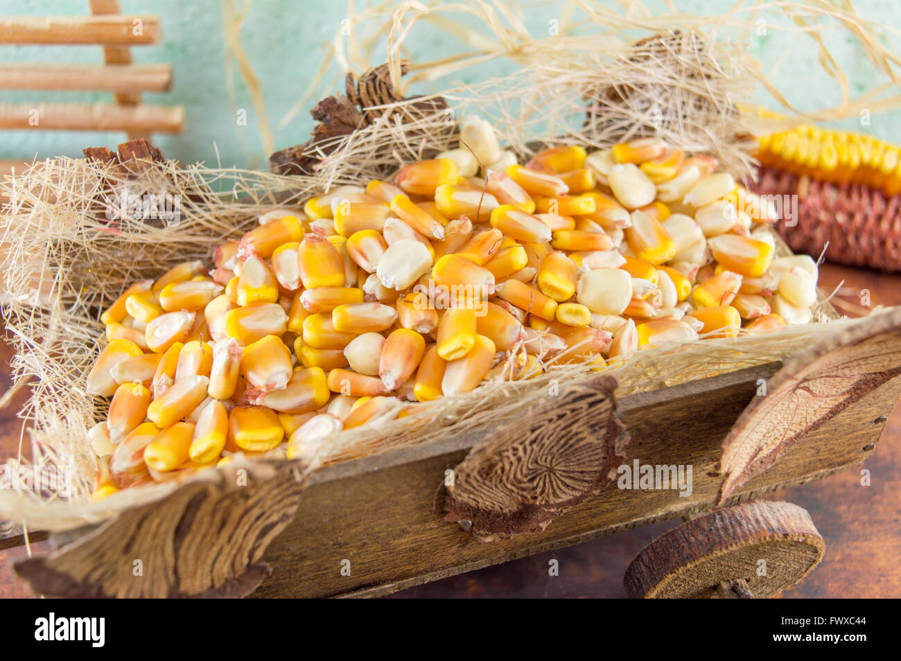 Wooden cart cart hi-res stock photography and images - Alamy