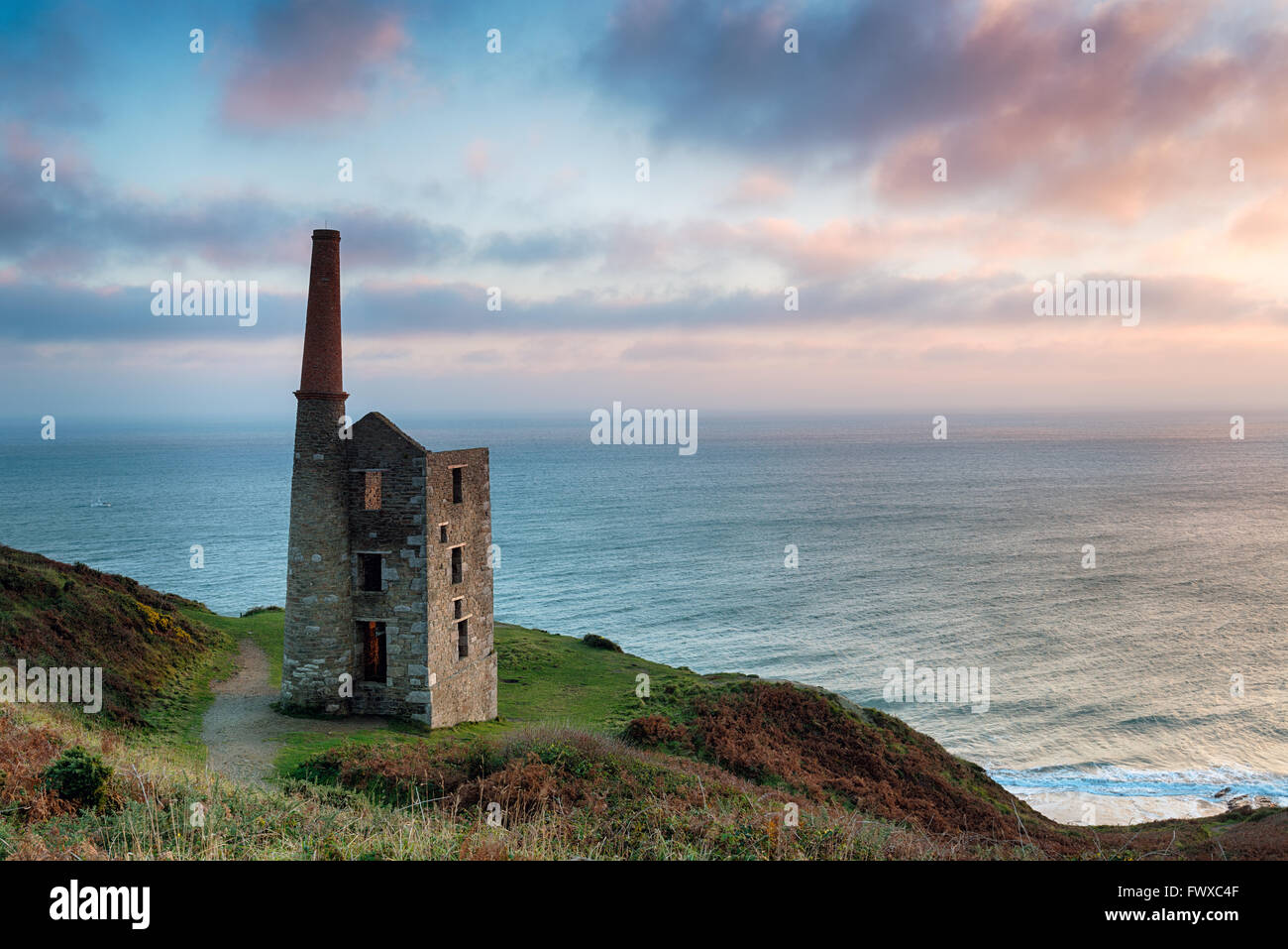 Wheal Prosper engine house, an iconic Cornish landmark on cliffs at ...