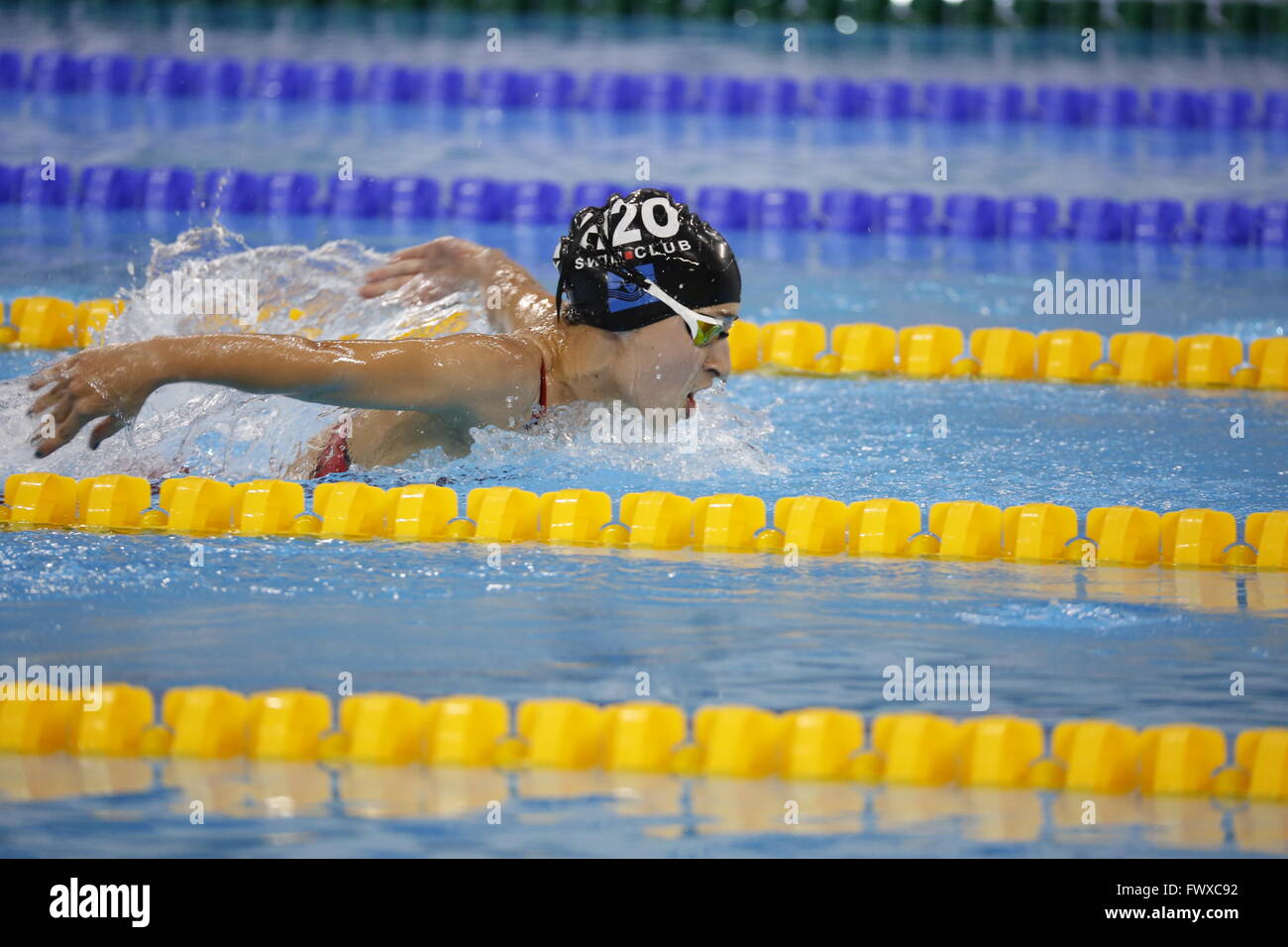 Hamdan Sports Complex, Dubai, U.A.E. 7th April, 2016. Swimmer competes ...