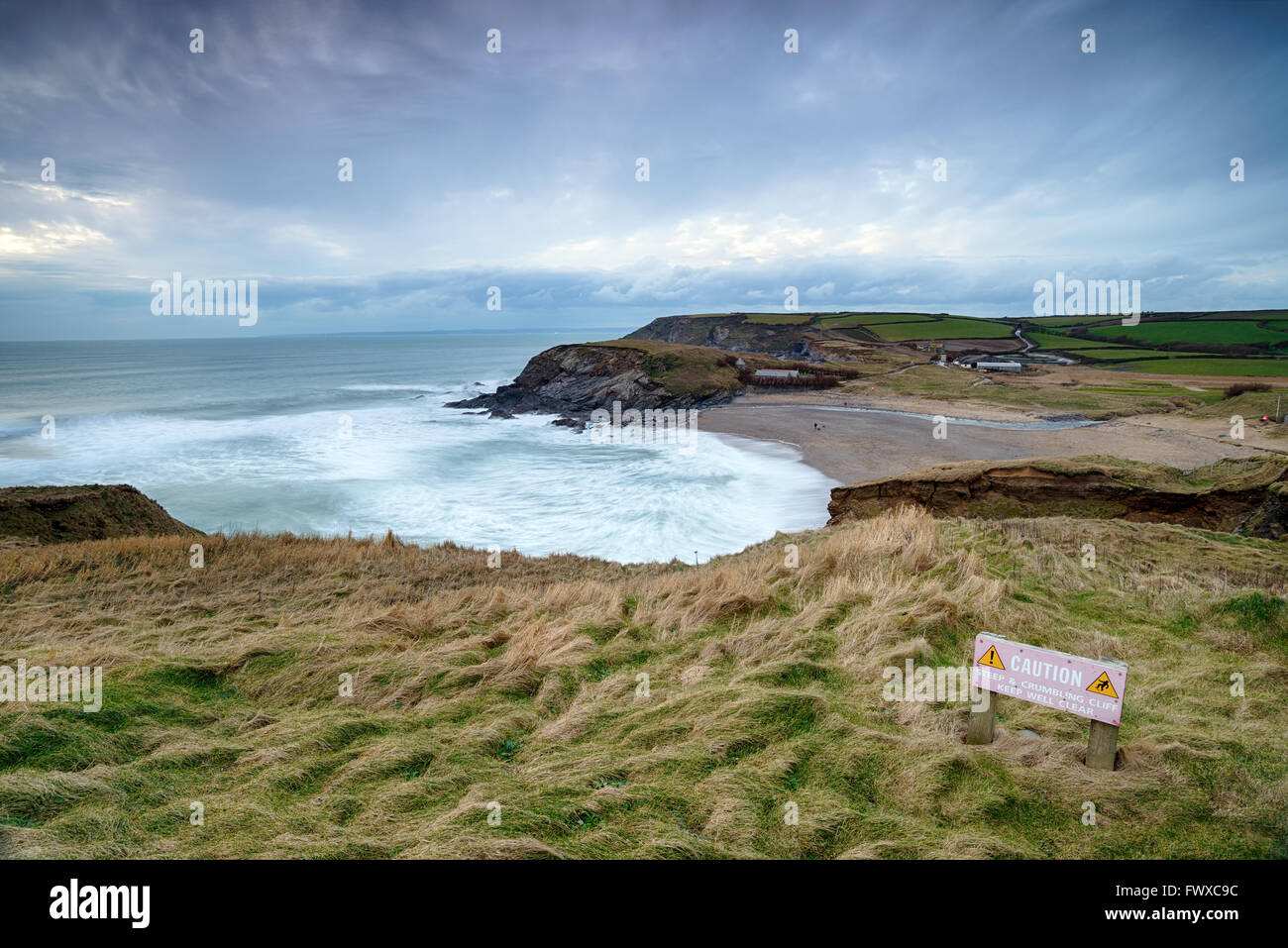Church cove gunwalloe cornwall hi-res stock photography and images - Alamy