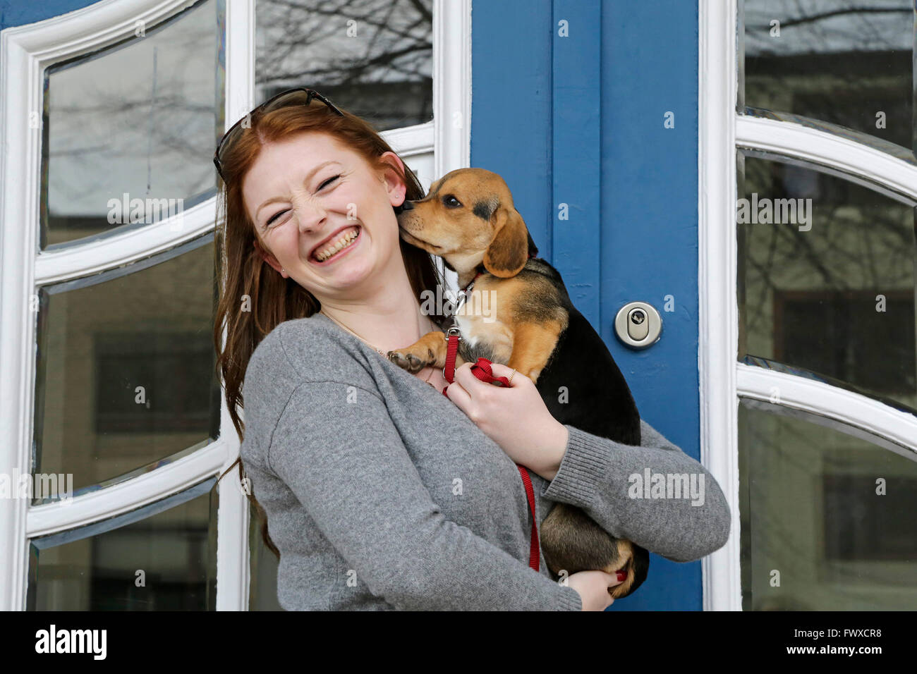 Surprised young woman black hi-res stock photography and images - Alamy