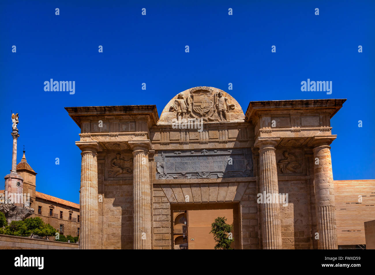 Ancient Roman Bridge Entrance Puerta del Puente Triumph San Rafael ...