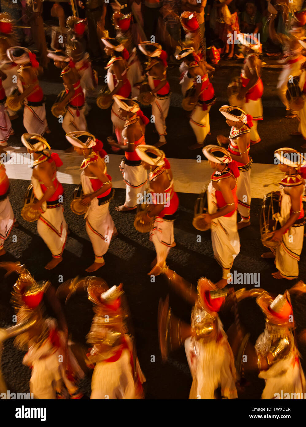 Perahera kandy dancers hi-res stock photography and images - Alamy