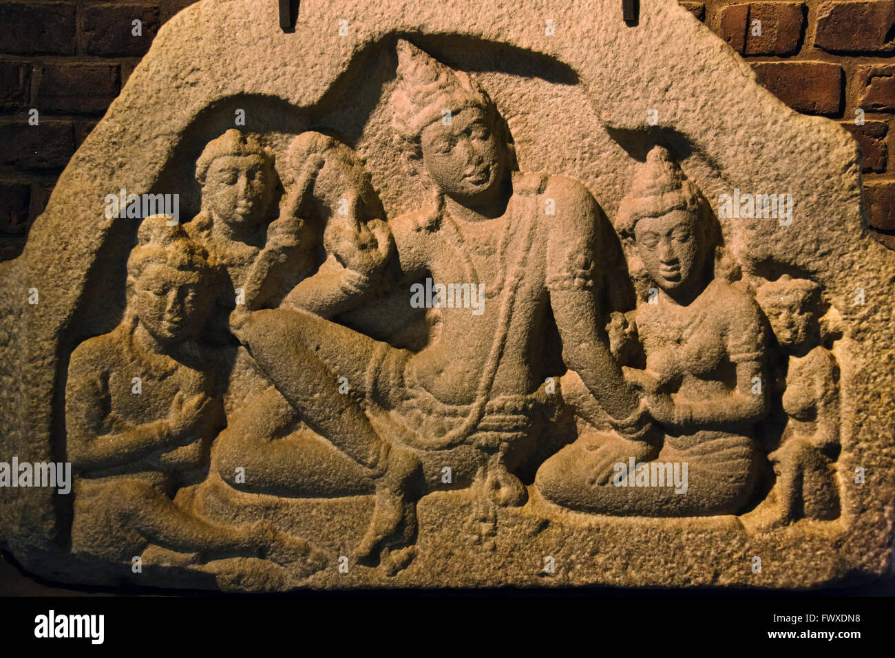 Carving of King's Family at Isunumuni Raja Hama Viharaya, Anuradhapura ...