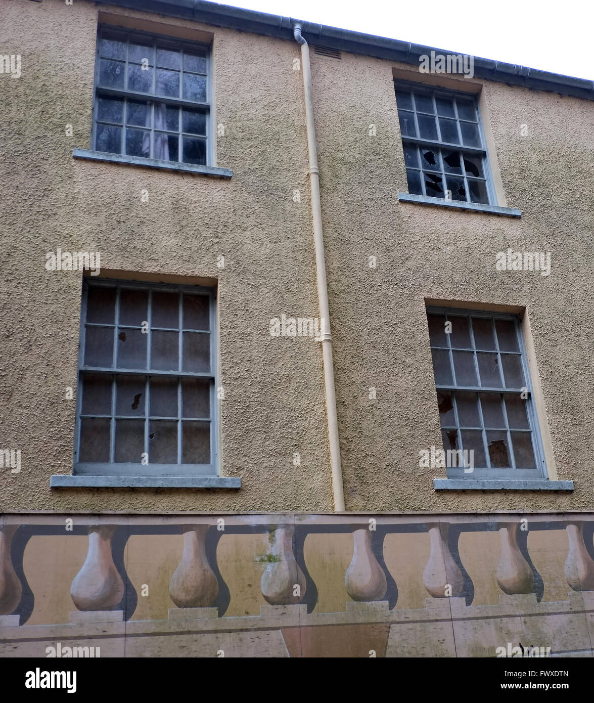The now demolished Cox's Mill hotel and pub in Cheddar Gorge, many of ...