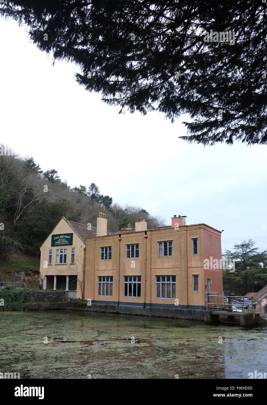 The now demolished Cox's Mill hotel and pub in Cheddar Gorge, many of ...