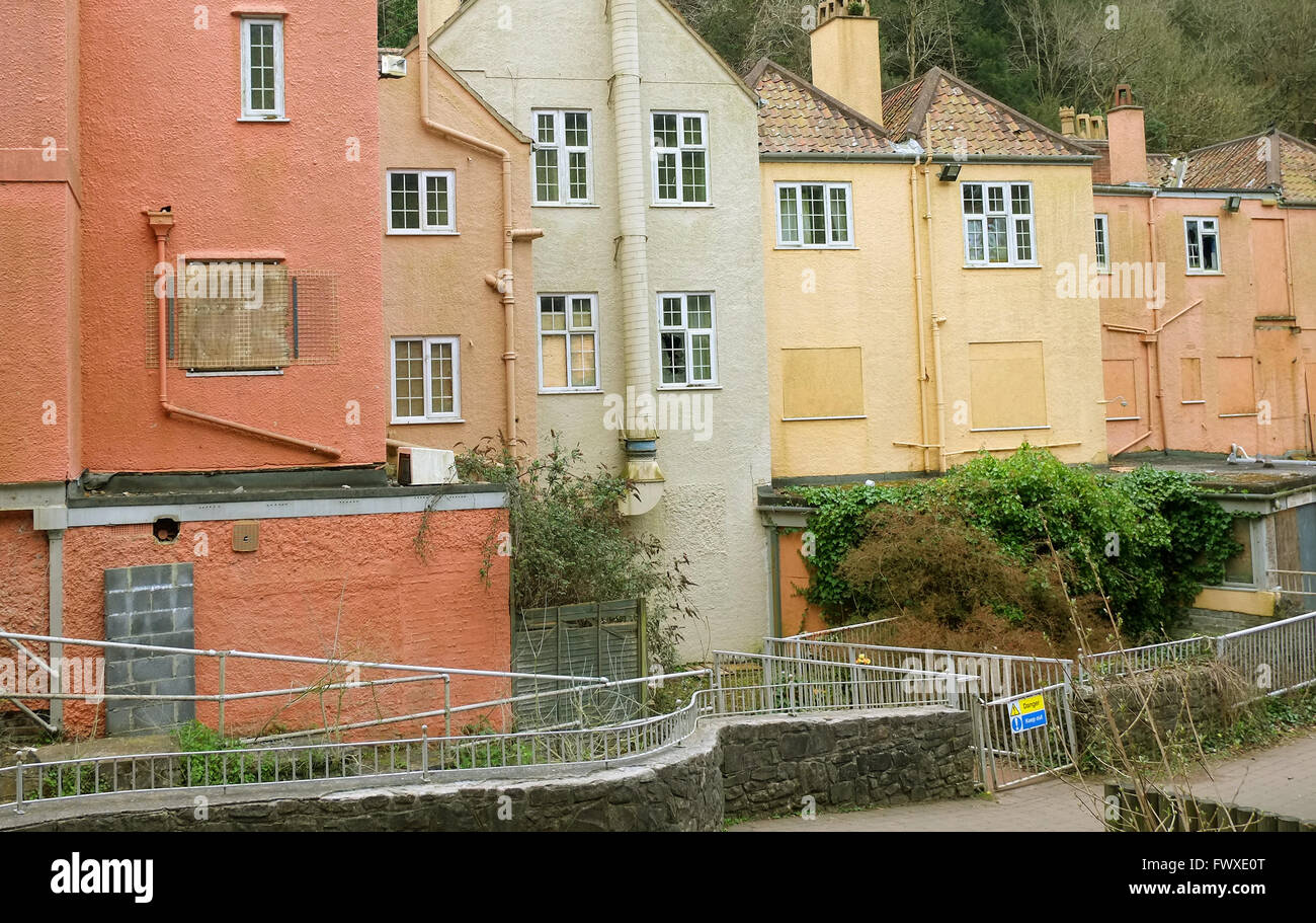 The now demolished Cox's Mill hotel and pub in Cheddar Gorge, many of ...