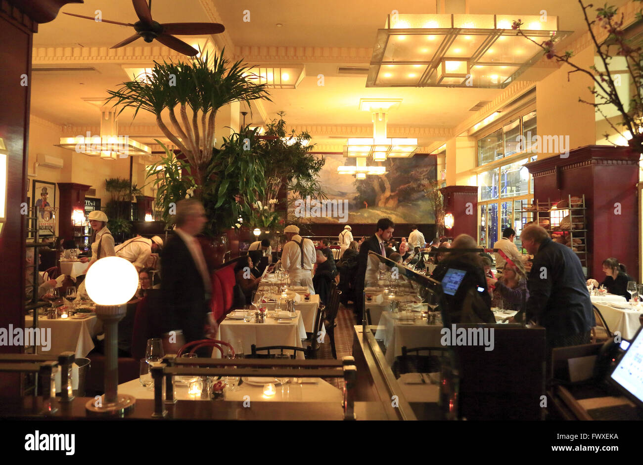 American bistro restaurant hi-res stock photography and images - Alamy