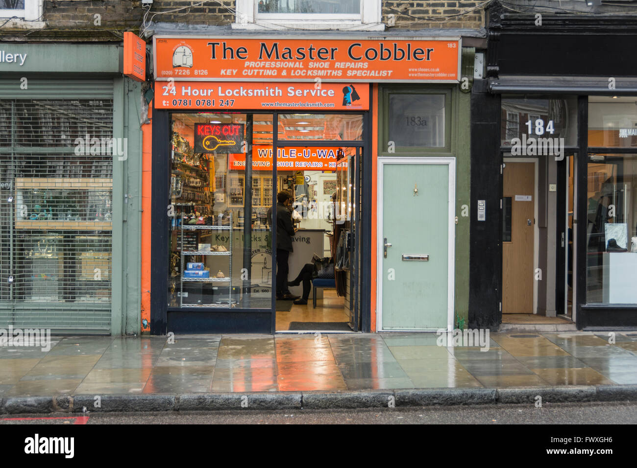 London cobblers hi-res stock photography and images - Alamy