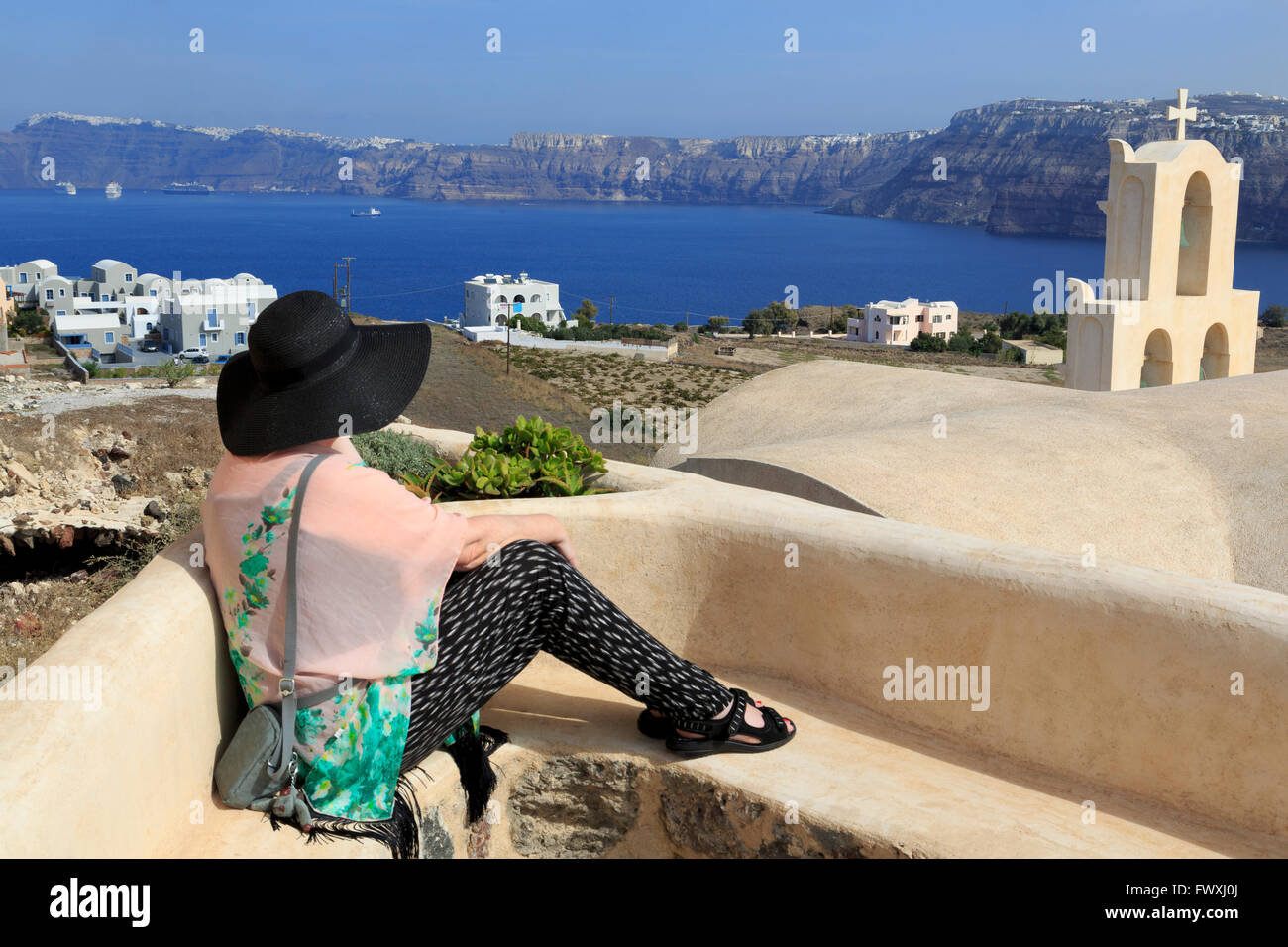 Santorini castle hi-res stock photography and images - Alamy