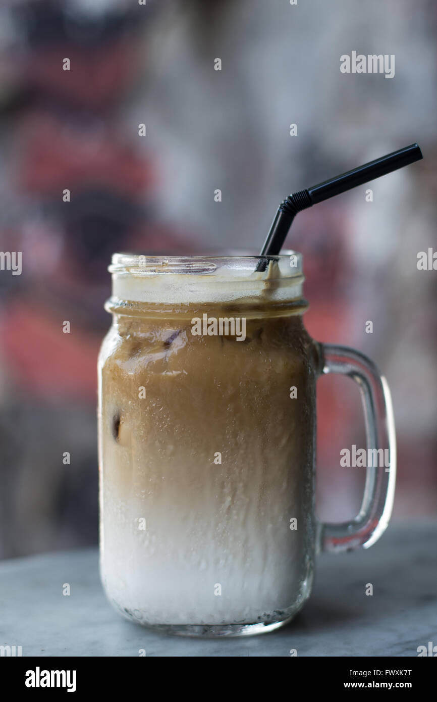 Iced coffee with straw hi-res stock photography and images - Alamy