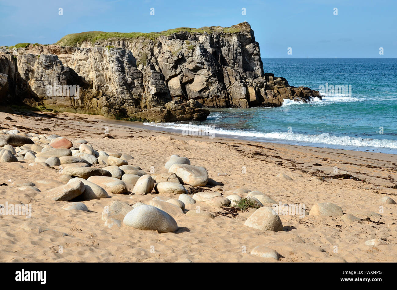 Beach and cliff at Quiberon peninsula in France Stock Photo - Alamy