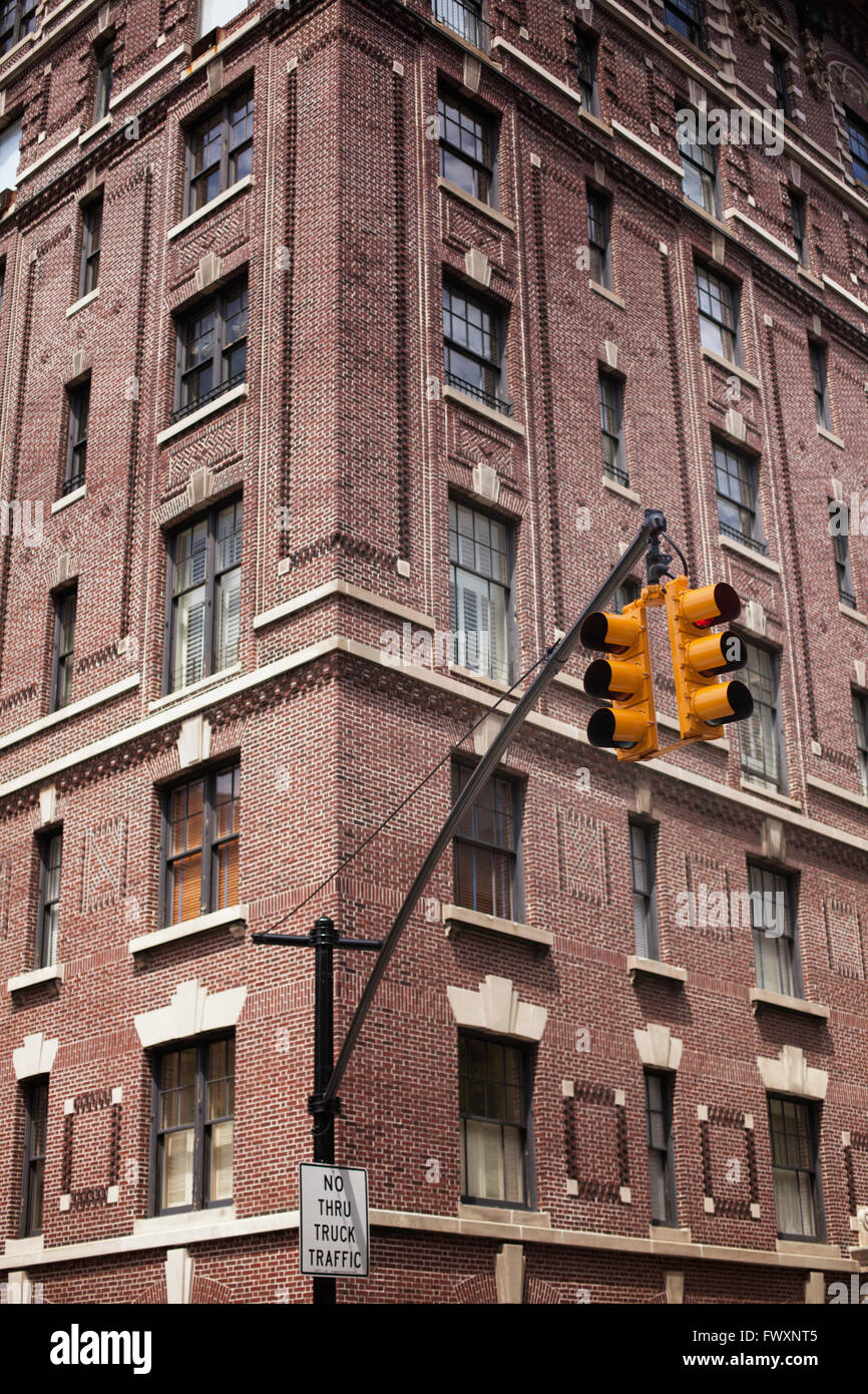 Stoplight hi-res stock photography and images - Alamy