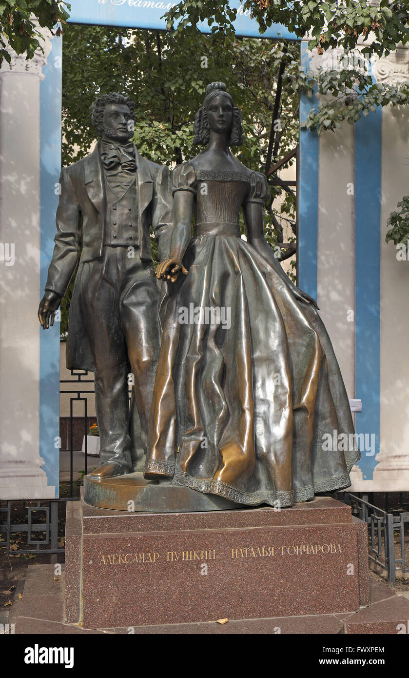 Statue of Pushkin and his wife, ul Novyj Arbat, central Moscow, Russia ...