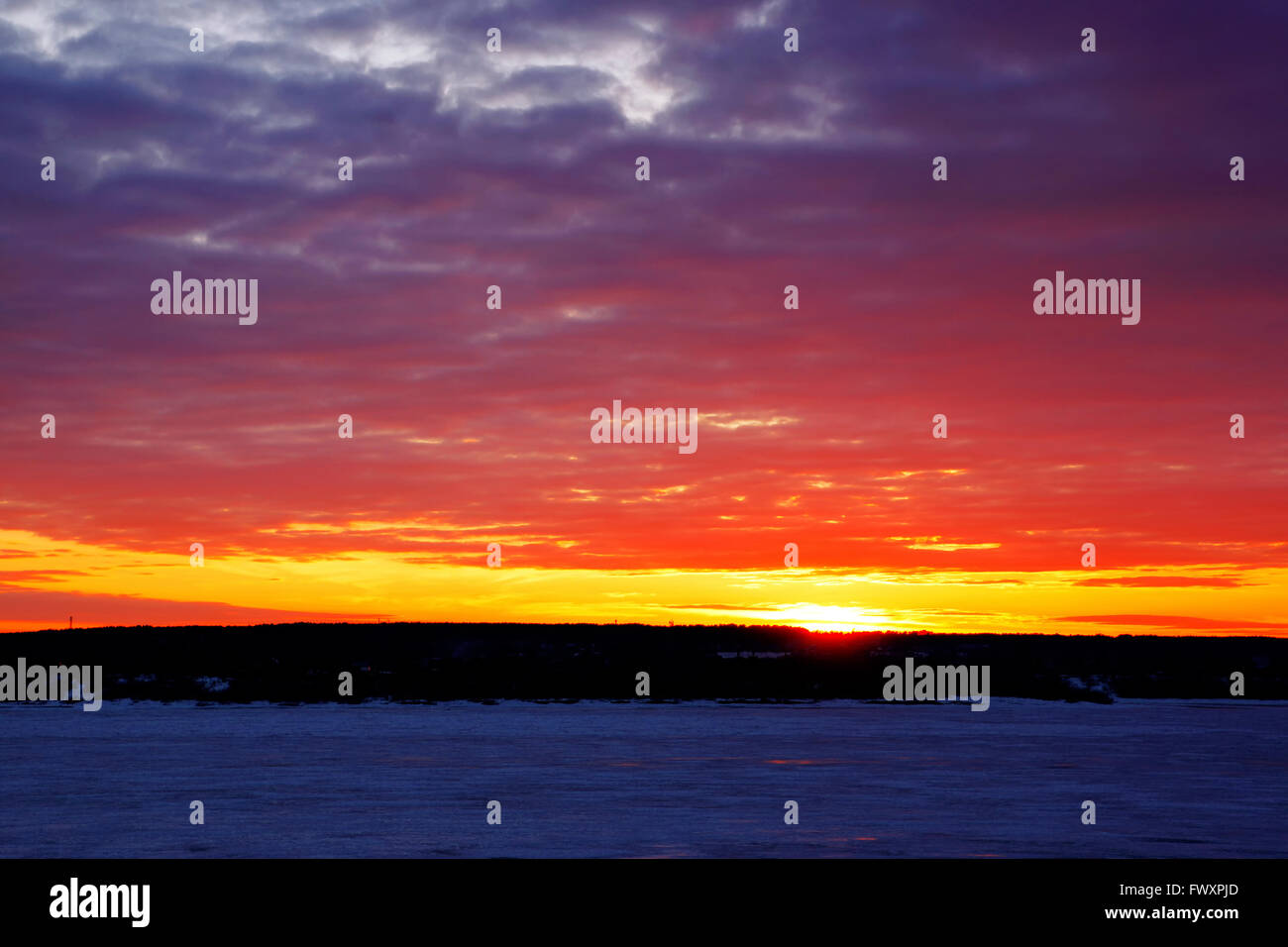 Sky colors at dusk hi-res stock photography and images - Alamy