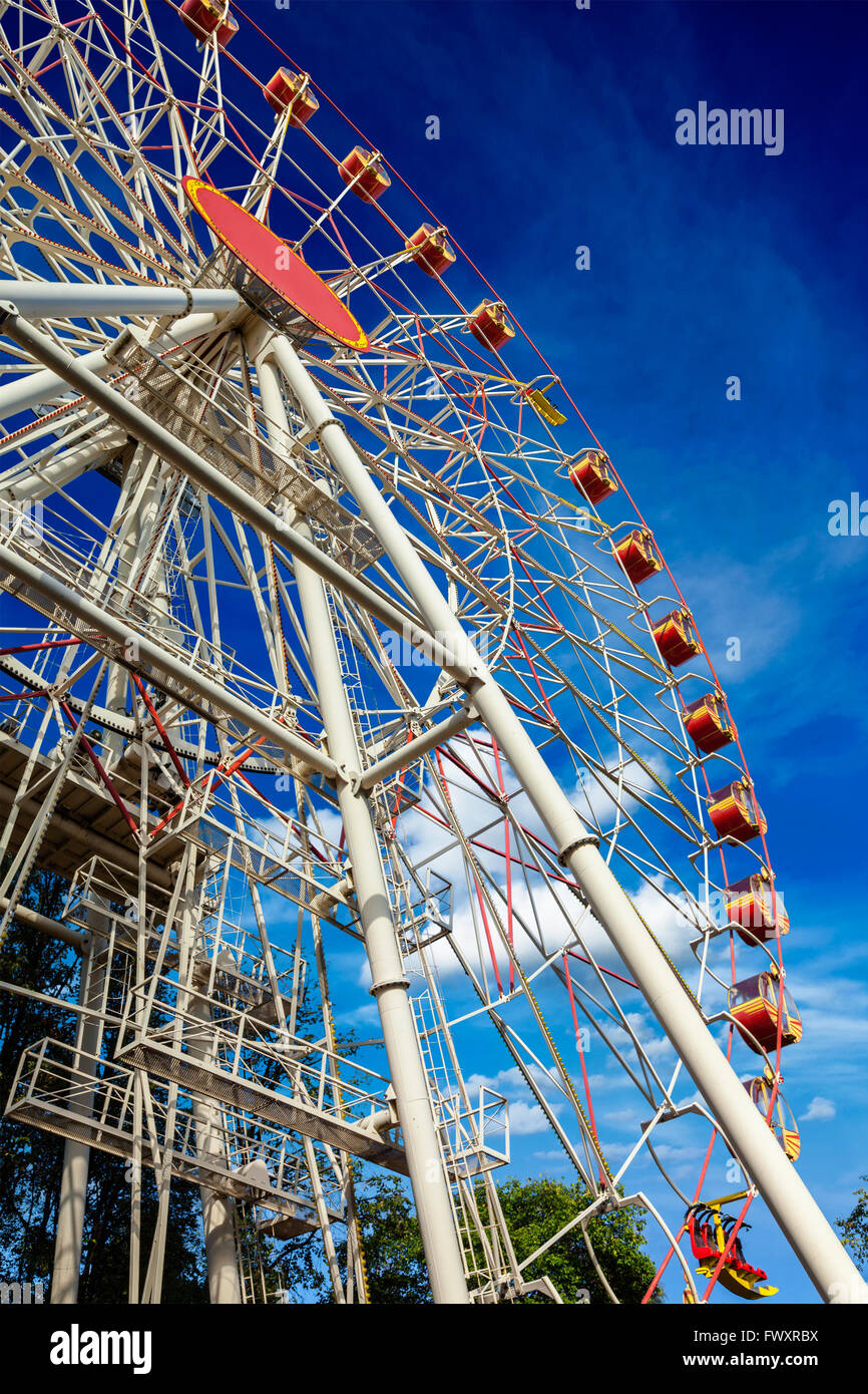 Ferris wheel in sky hi-res stock photography and images - Alamy