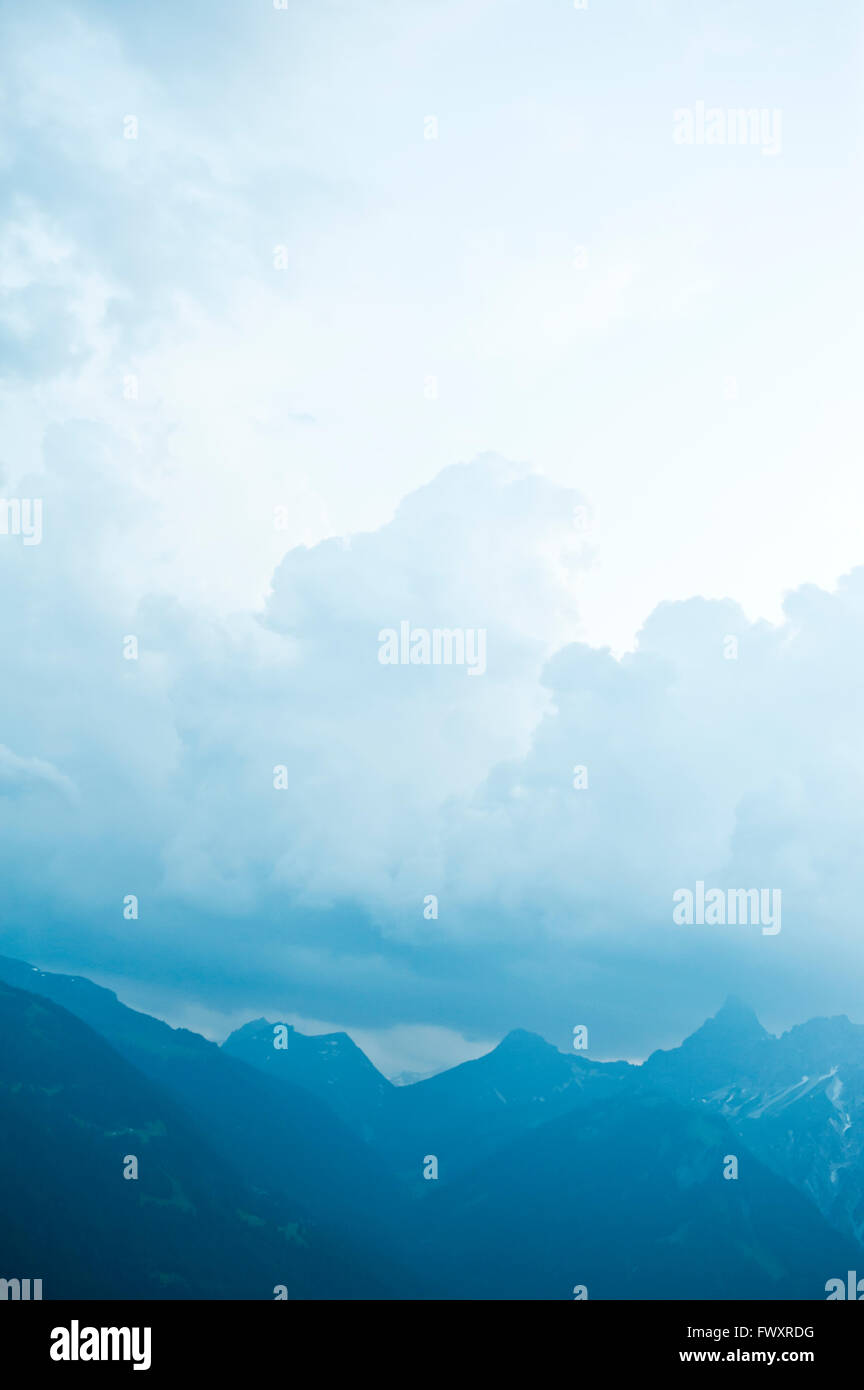 Majestic mountain range hi-res stock photography and images - Alamy