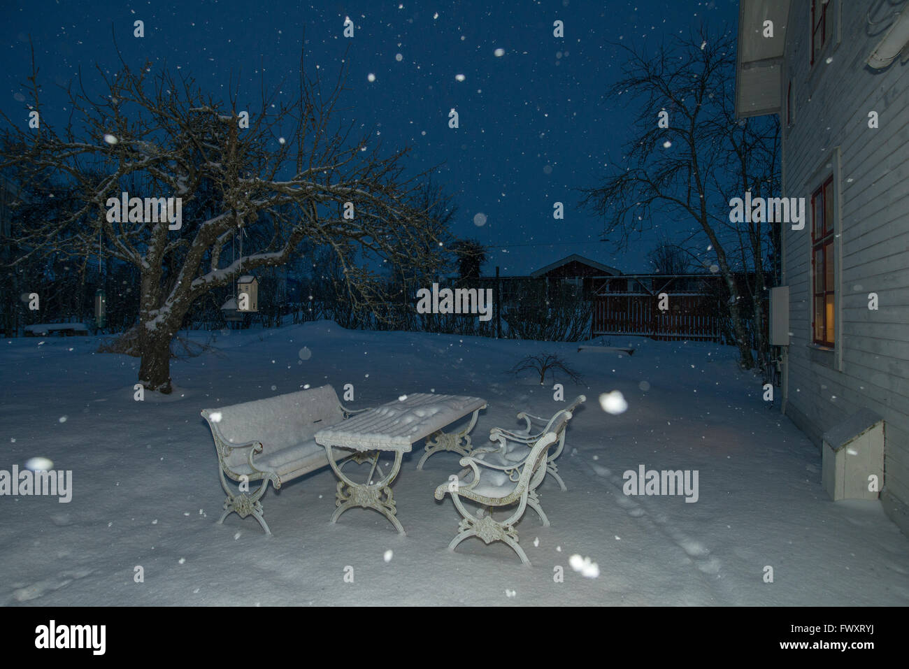 Front yard at night hi-res stock photography and images - Alamy