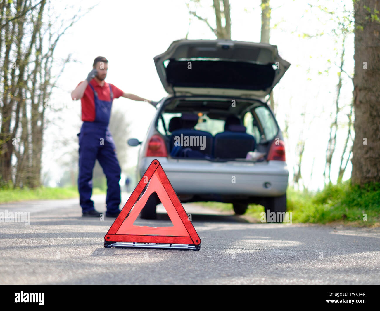 Breakdown service hi-res stock photography and images - Alamy