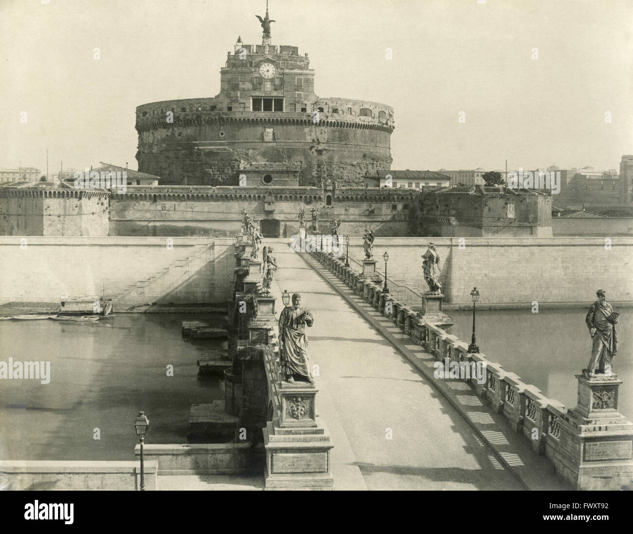 St. Angelo Bridge and Castle, Rome, Italy Stock Photo - Alamy