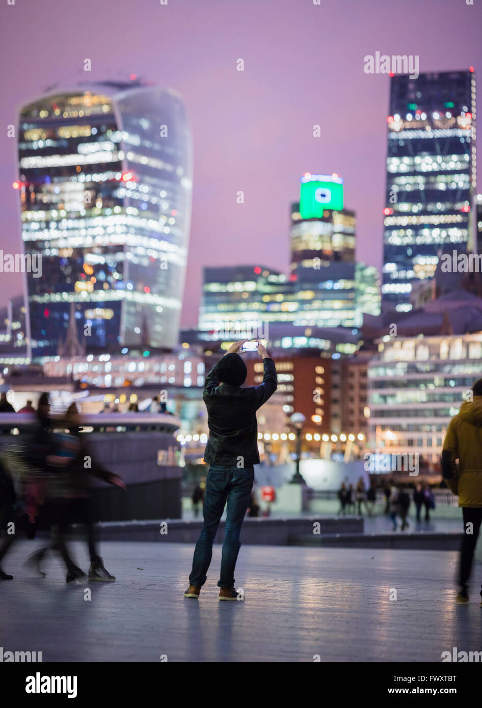 Rear man london hi-res stock photography and images - Alamy