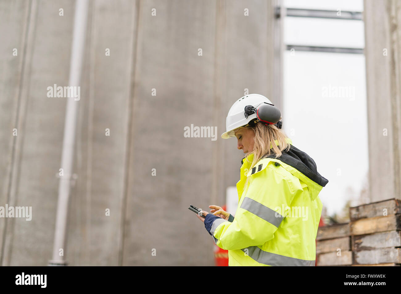 Smart engineer hi-res stock photography and images - Alamy