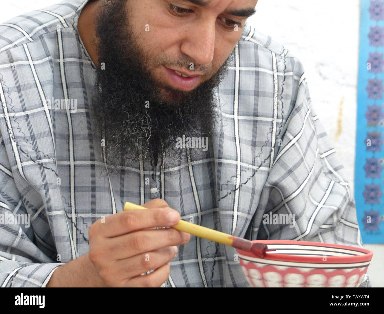 Traditional moroccan pottery hi-res stock photography and images - Alamy