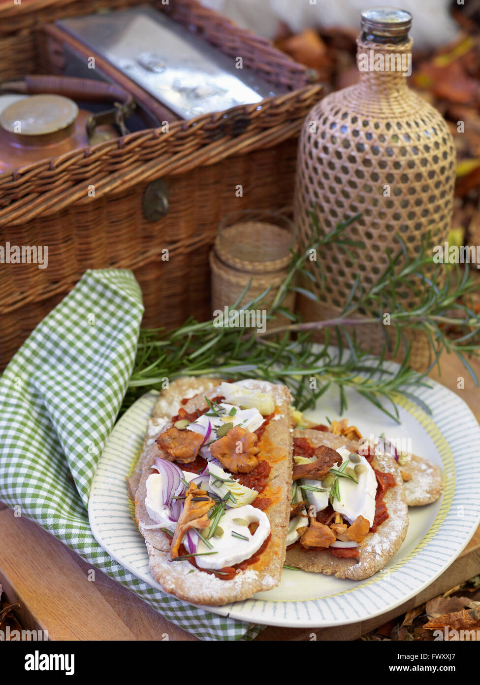 Mini Pizzas High Resolution Stock Photography and Images - Alamy