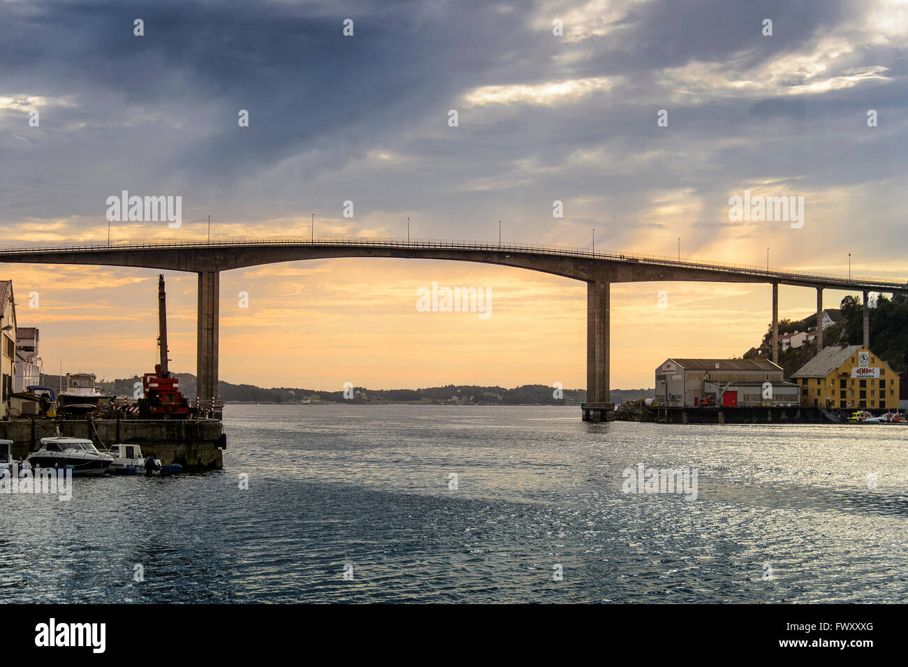 Harbor bridge at sunset hi-res stock photography and images - Alamy