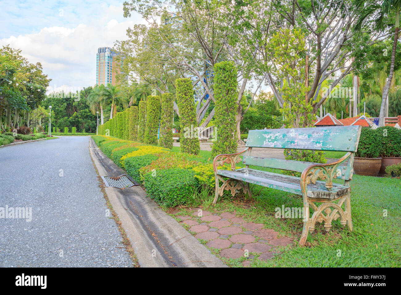 Los angeles park bench hi-res stock photography and images - Alamy