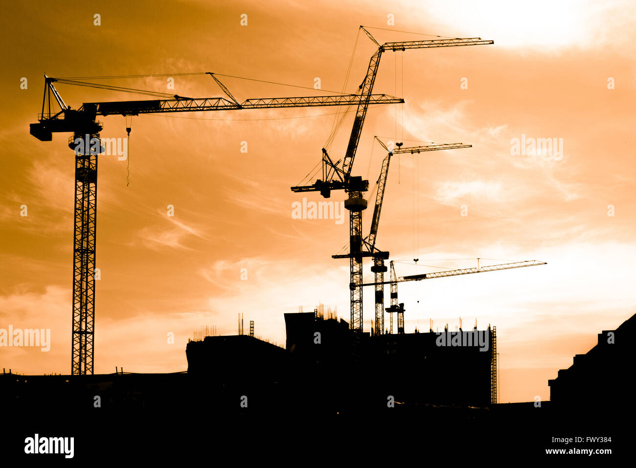 Working under the hot sun hi-res stock photography and images - Alamy