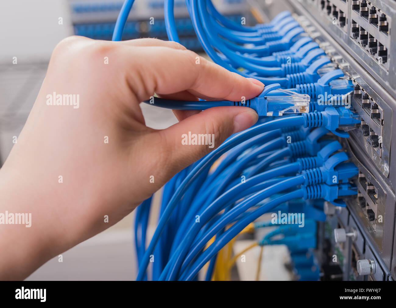 Connecting person hi-res stock photography and images - Alamy