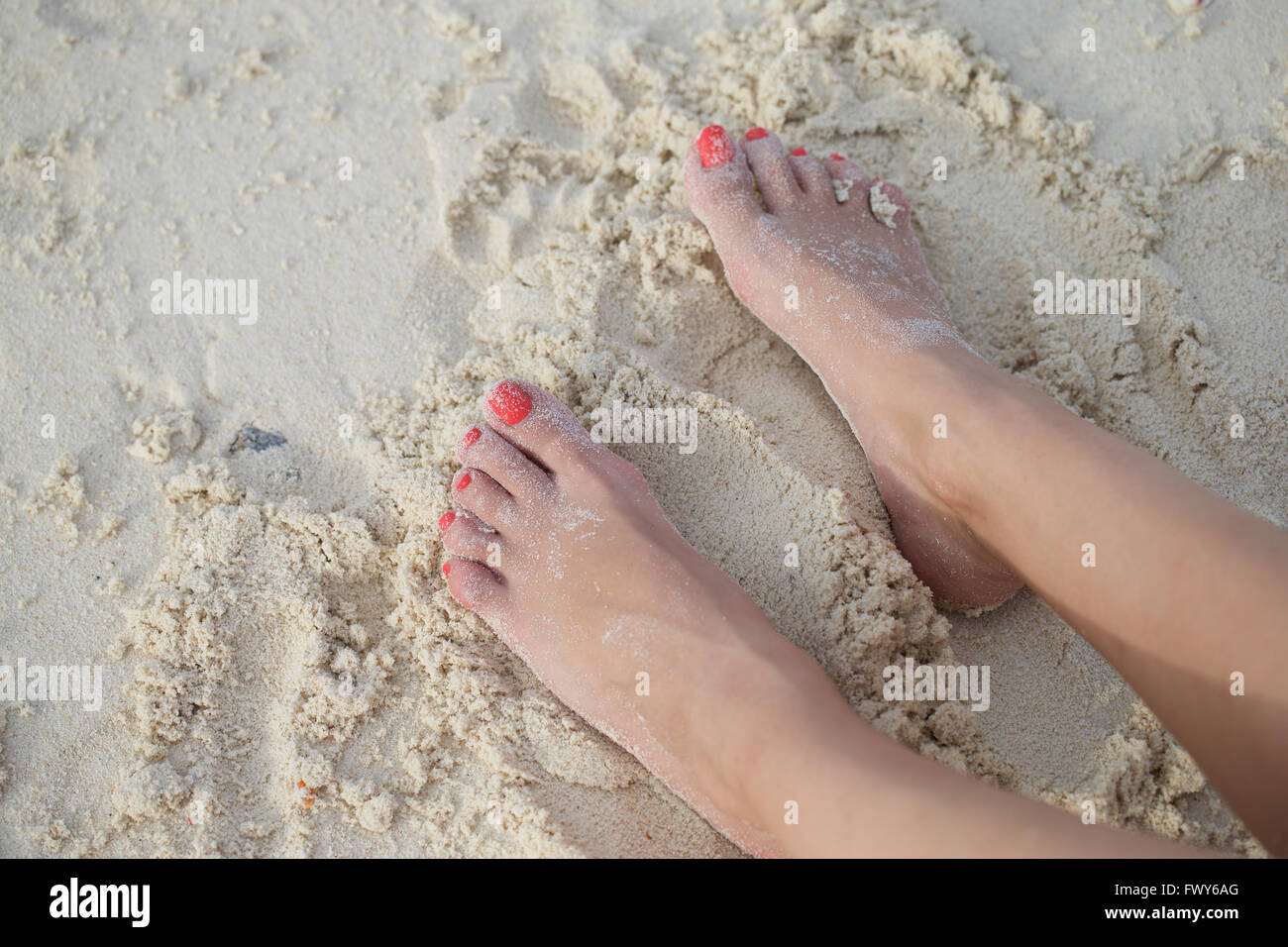 Female toes hi-res stock photography and images - Alamy
