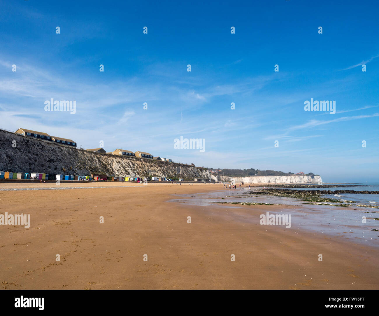 Beach stone bay kent hi-res stock photography and images - Alamy