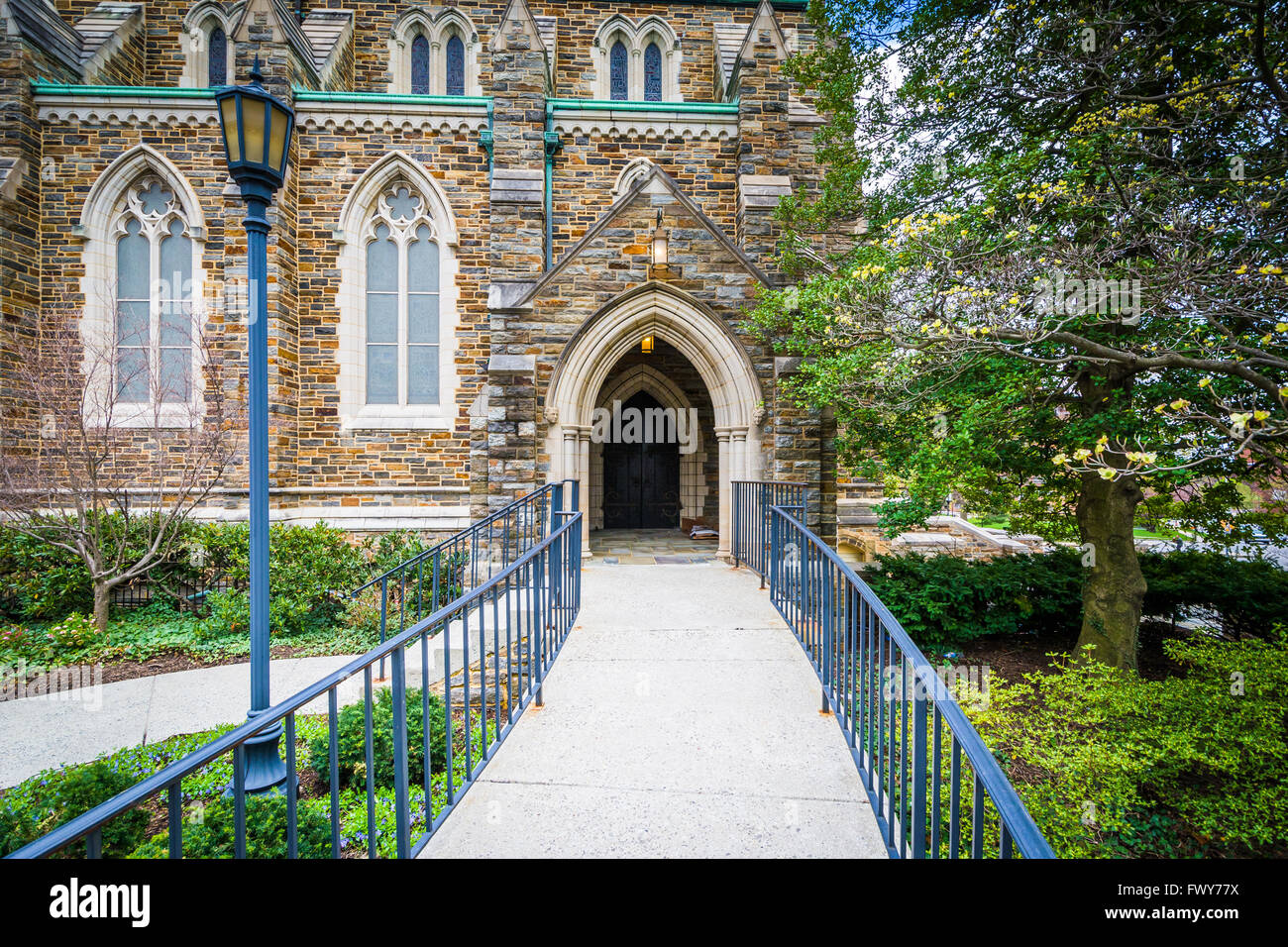 Path to the entrance of the Cathedral of the Incarnation, in Guilford ...
