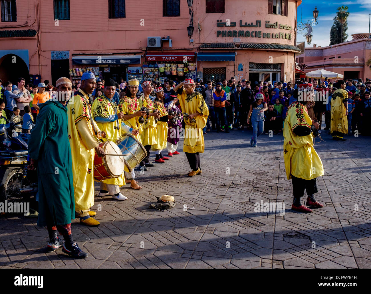 Moroccan Dance High Resolution Stock Photography and Images - Alamy