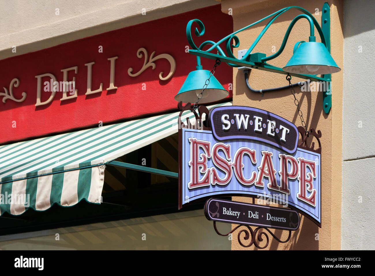 Deli shop sign hi-res stock photography and images - Alamy