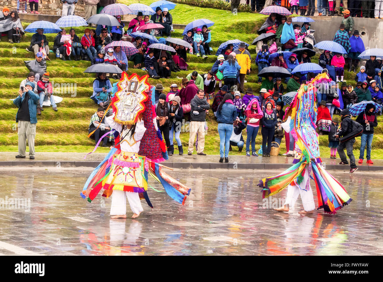 Traditional inca dancers hi-res stock photography and images - Alamy