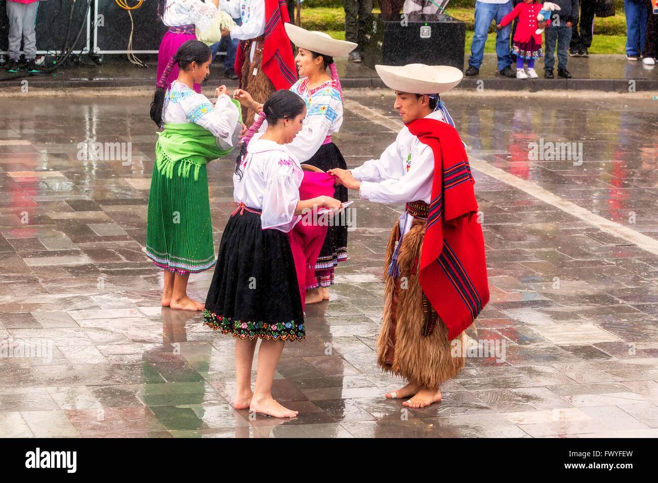Traditional inca dancers hi-res stock photography and images - Alamy