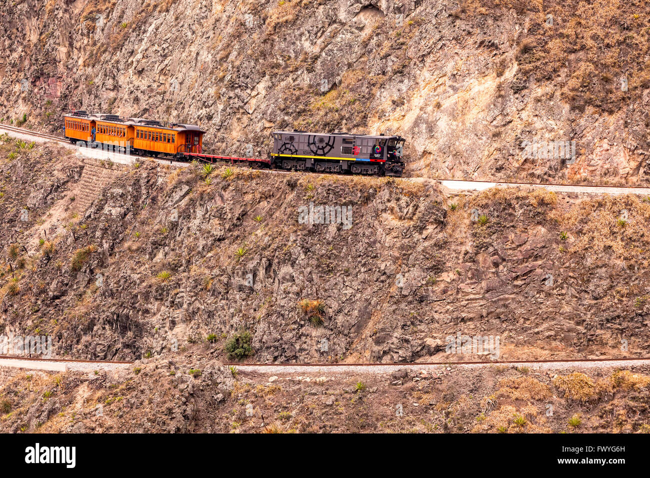 Nariz del diablo train ride ecuador High Resolution Stock Photography ...