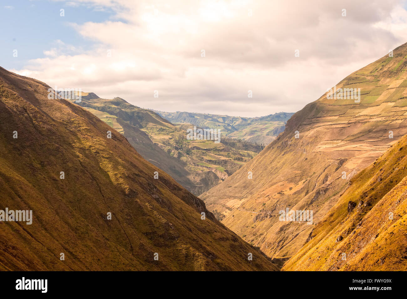 Train Ride Devils Nose, Nariz Del Diablo, Ecuador, South America, The ...