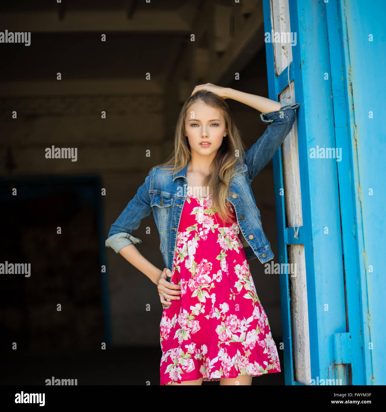 Nice girl poses camera on hi-res stock photography and images - Alamy