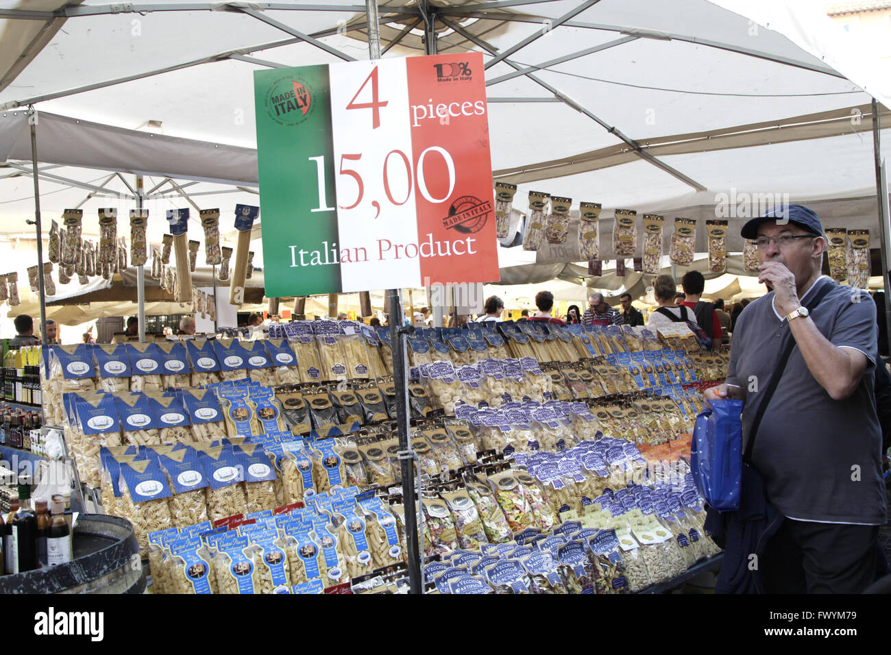 Maccheroni rome hi-res stock photography and images - Alamy