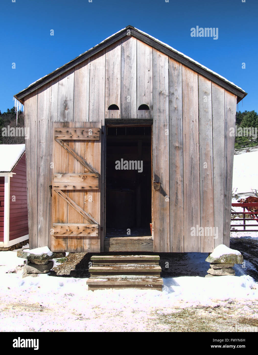 Old grain storage structure hi-res stock photography and images - Alamy